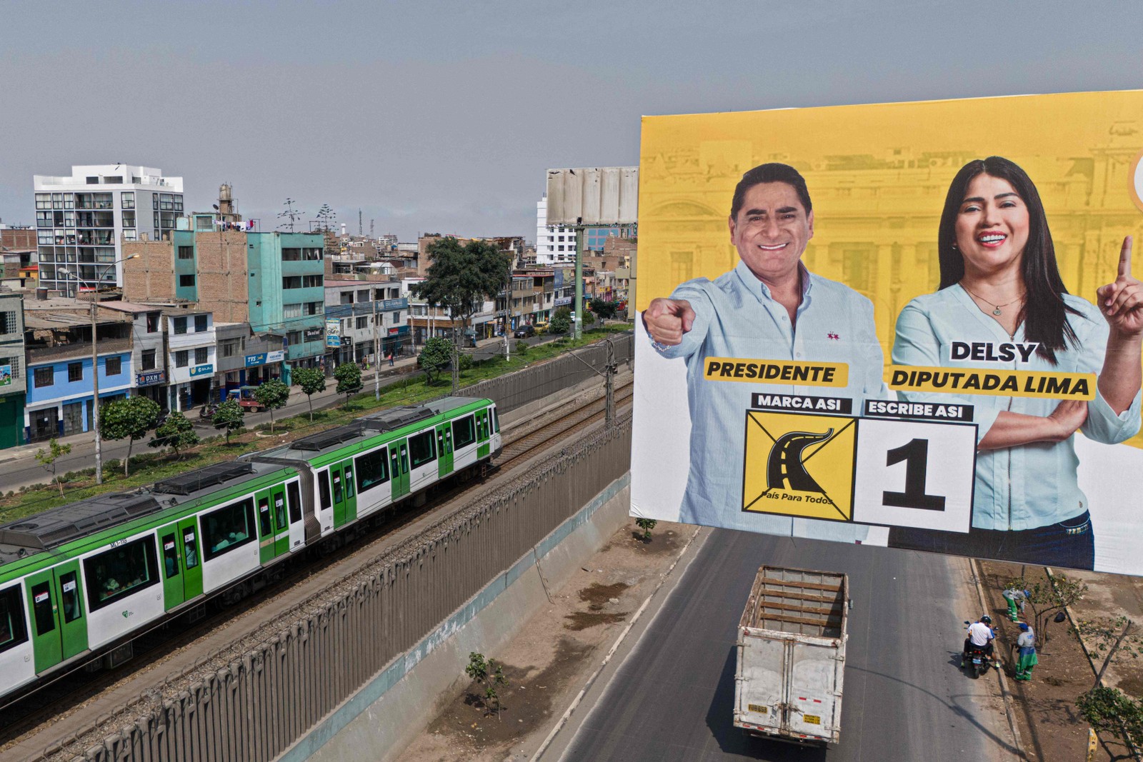 Peruanos enfrentam eleição presidencial confusa pela concorrência de 36 ...