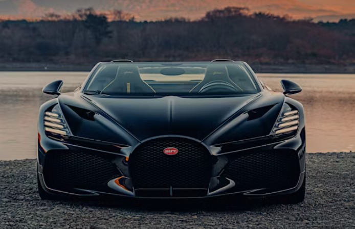 Corrida cinematográfica entre Bugatti e iate de luxo fecha ruas em ...