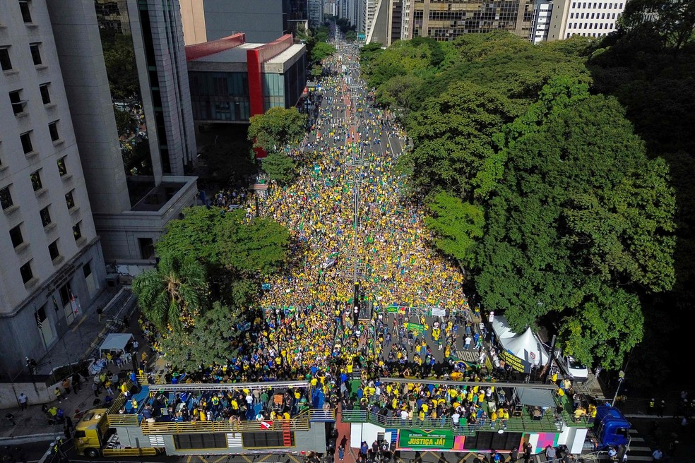 Em ato esvaziado na Paulista, Bolsonaro pede a apoiadores para elegerem ...