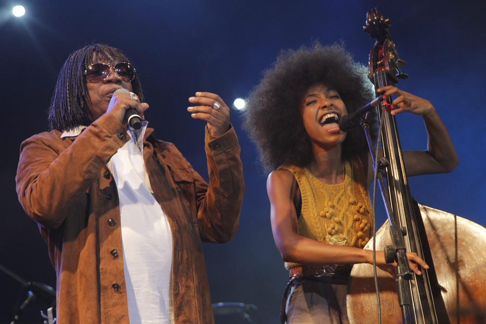 Esperanza Spalding realiza sonho de reverenciar Milton Nascimento em disco