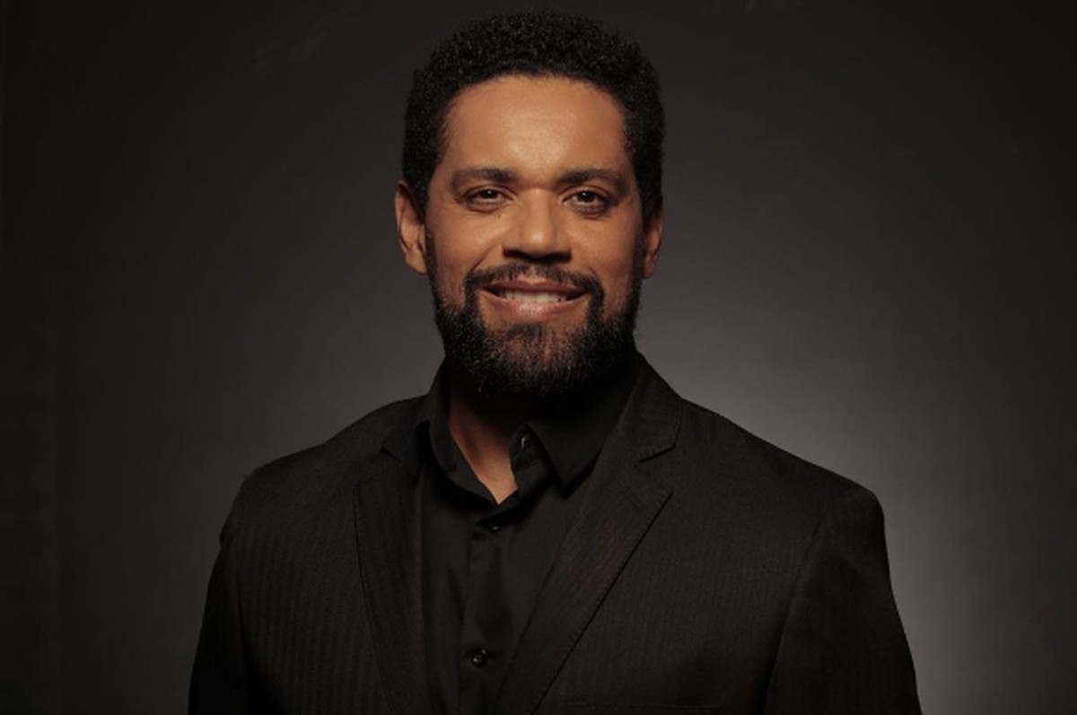 César Mello será marido de Maria Clara Spinelli em 'Elas por elas ...