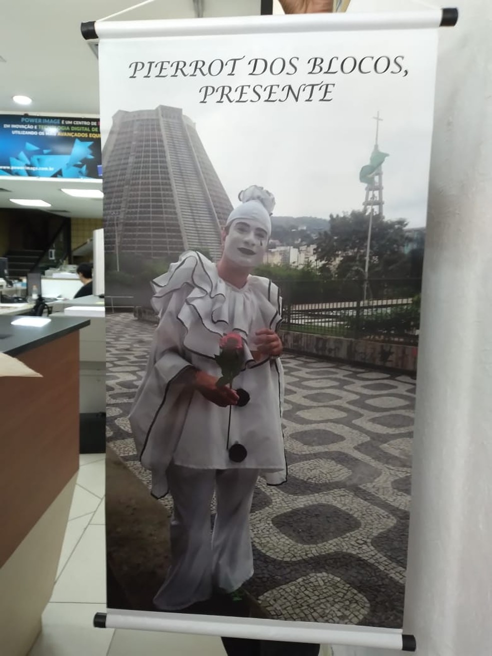 Após acidente, tradicional pierrô será homenageado por blocos de rua ...