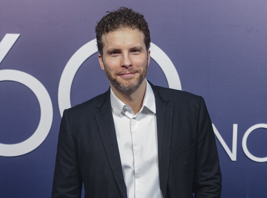 Thiago Fragoso fala de novo filme, de turnê de peça e dos 20 anos de ...