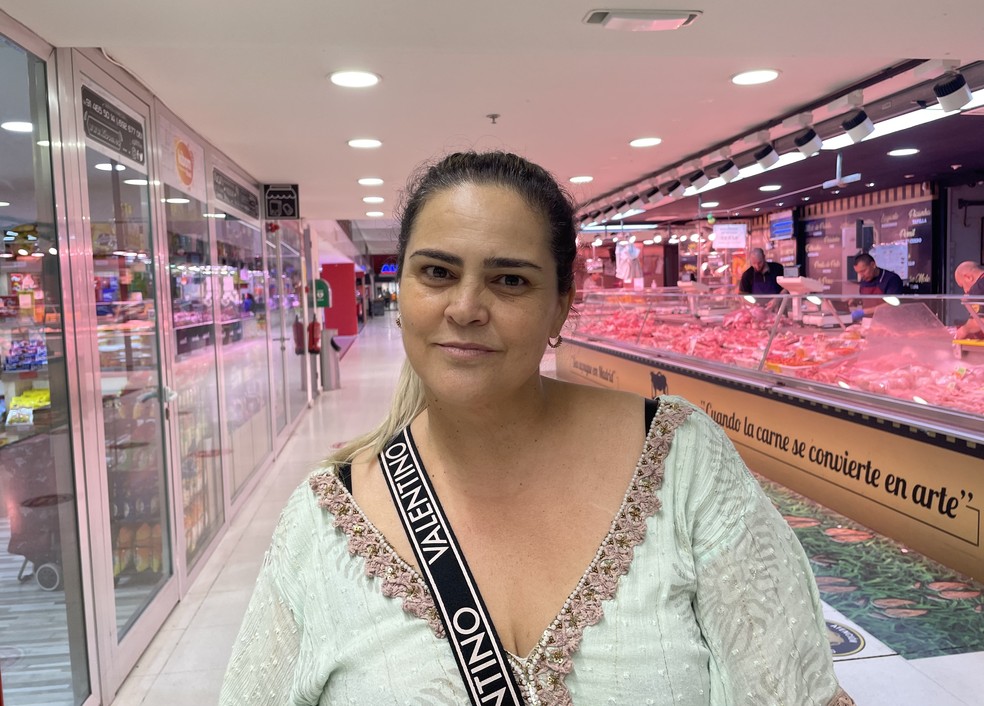 Num shopping de comida brasileira em Madri, religião orienta o voto de ...