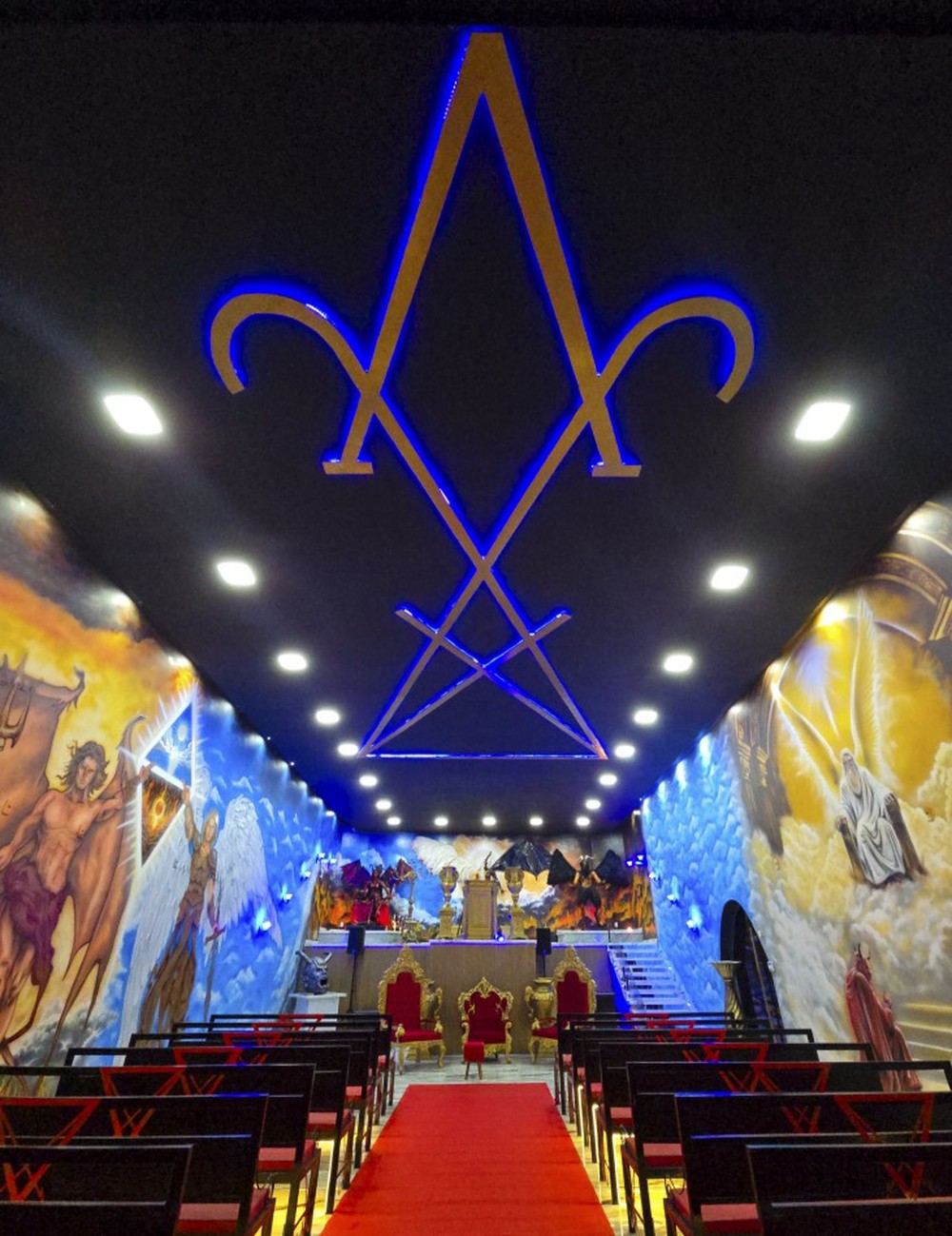 Conheça a Primeira Igreja Luciferiana do Rio, templo dedicado a Lúcifer ...