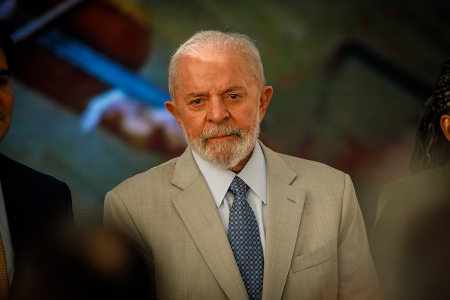 'Mais leve': Lula toma medicamento da moda para perder peso