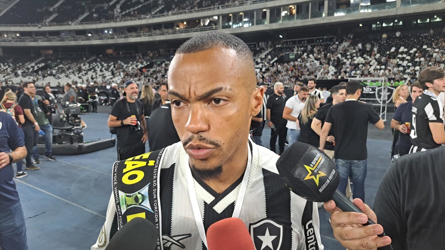 Capitão do Botafogo, Marlon Freitas dedica título do Brasileirão ao pai: 'Queria muito que ...
