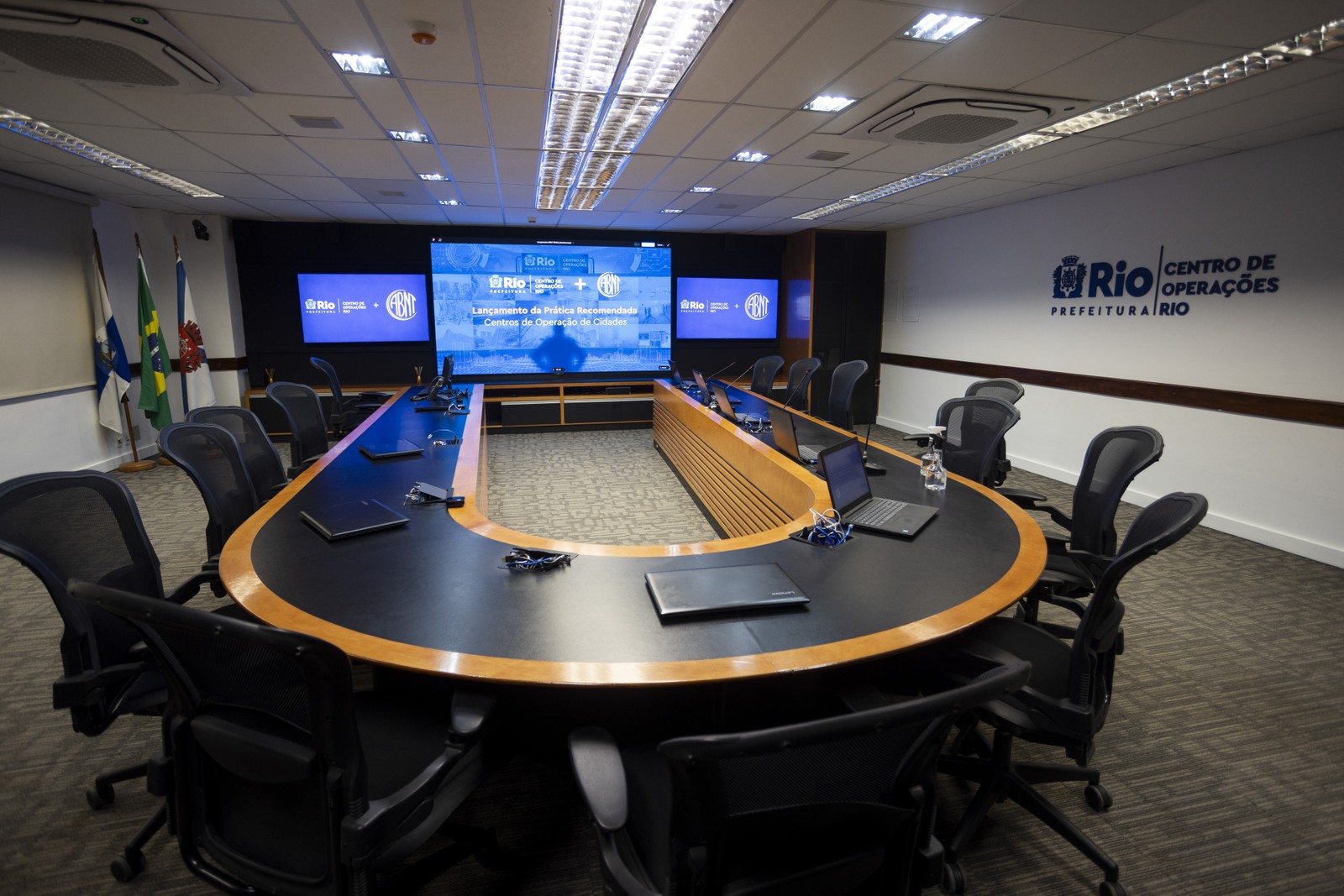 Conheça o Centro de Operações Rio, agora referência no Brasil