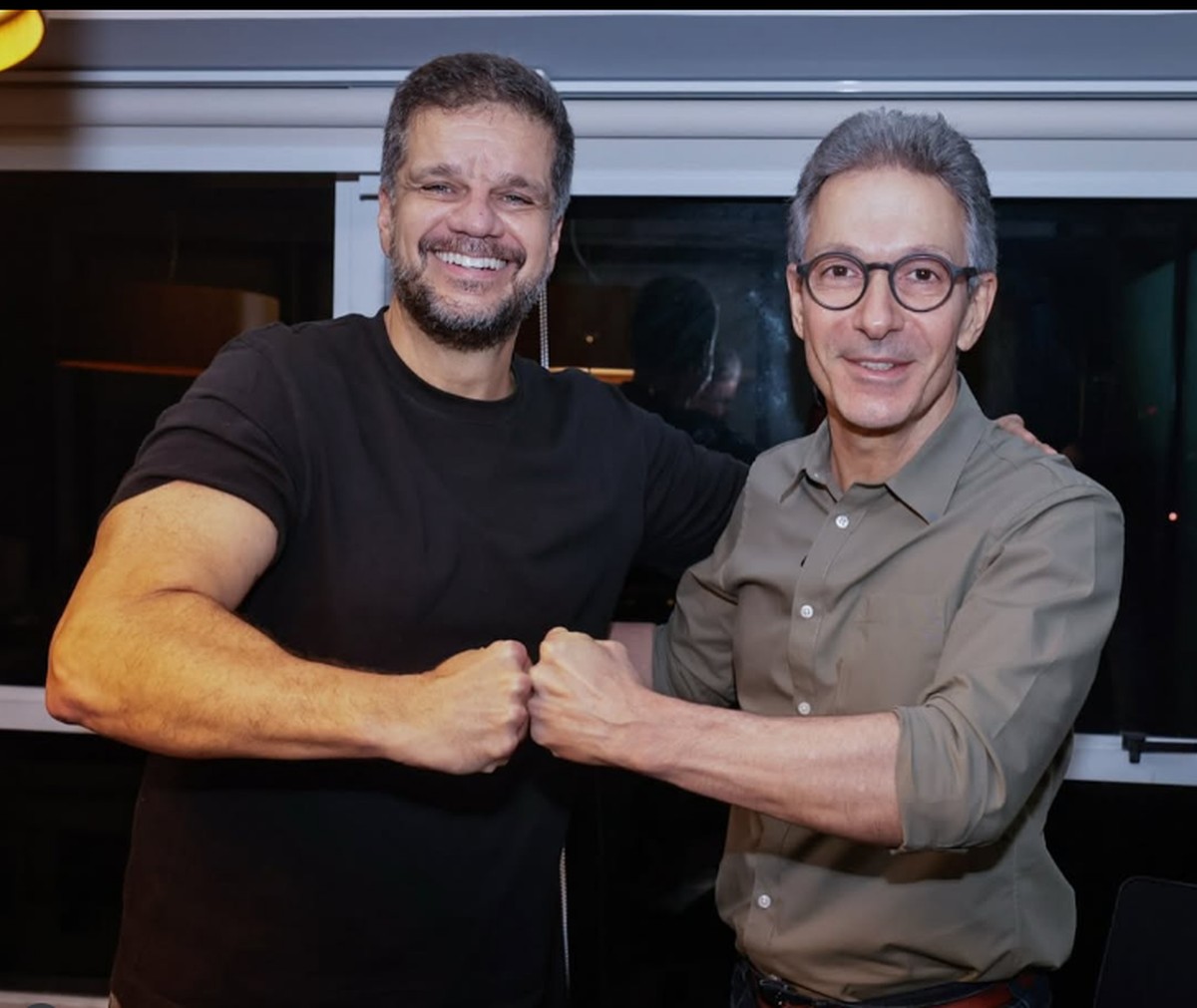 Zema demonstra interesse em ter Rodrigo Pimentel, ex-Bope, em sua equipe