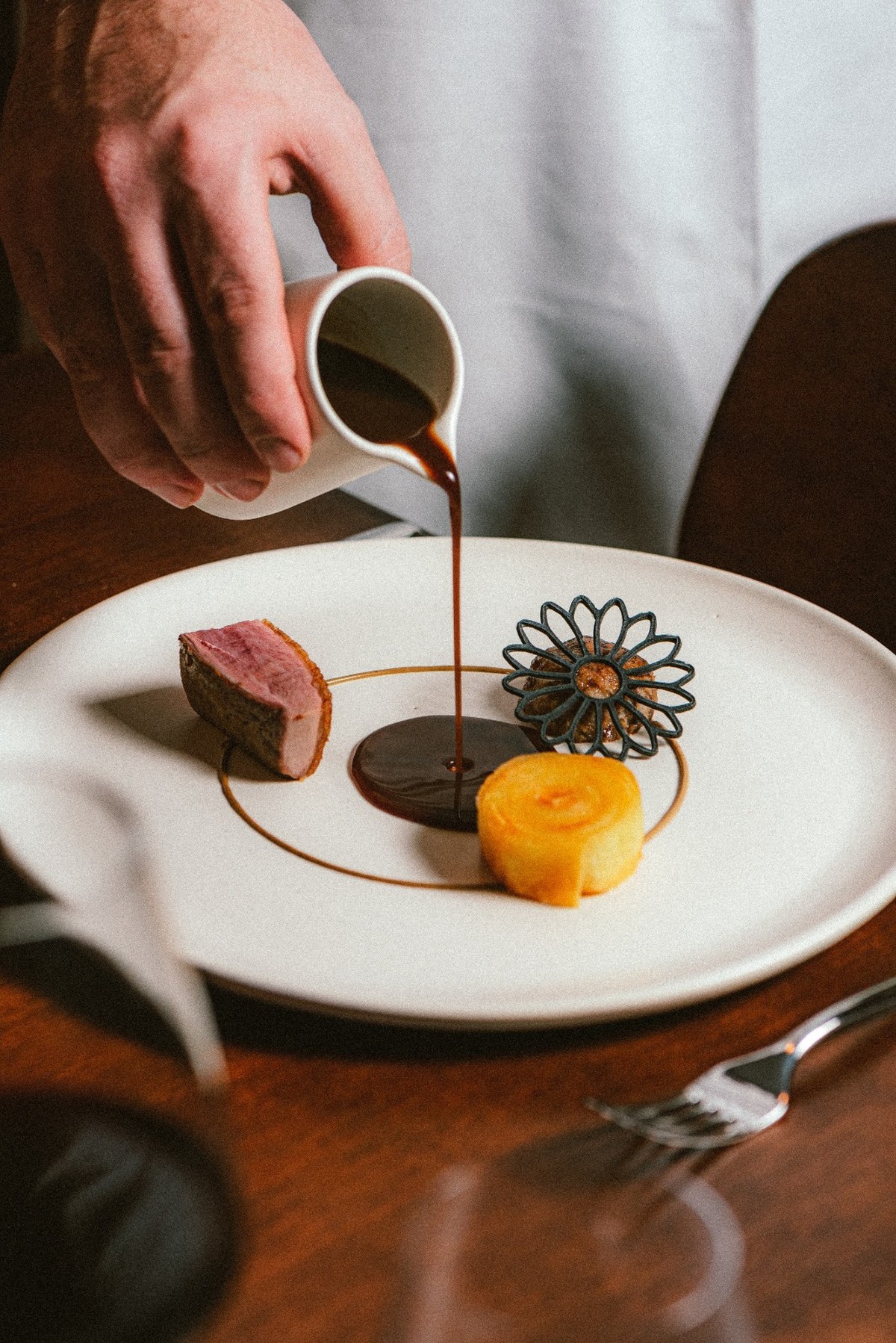 Crítica: o discreto charme da Casa 201