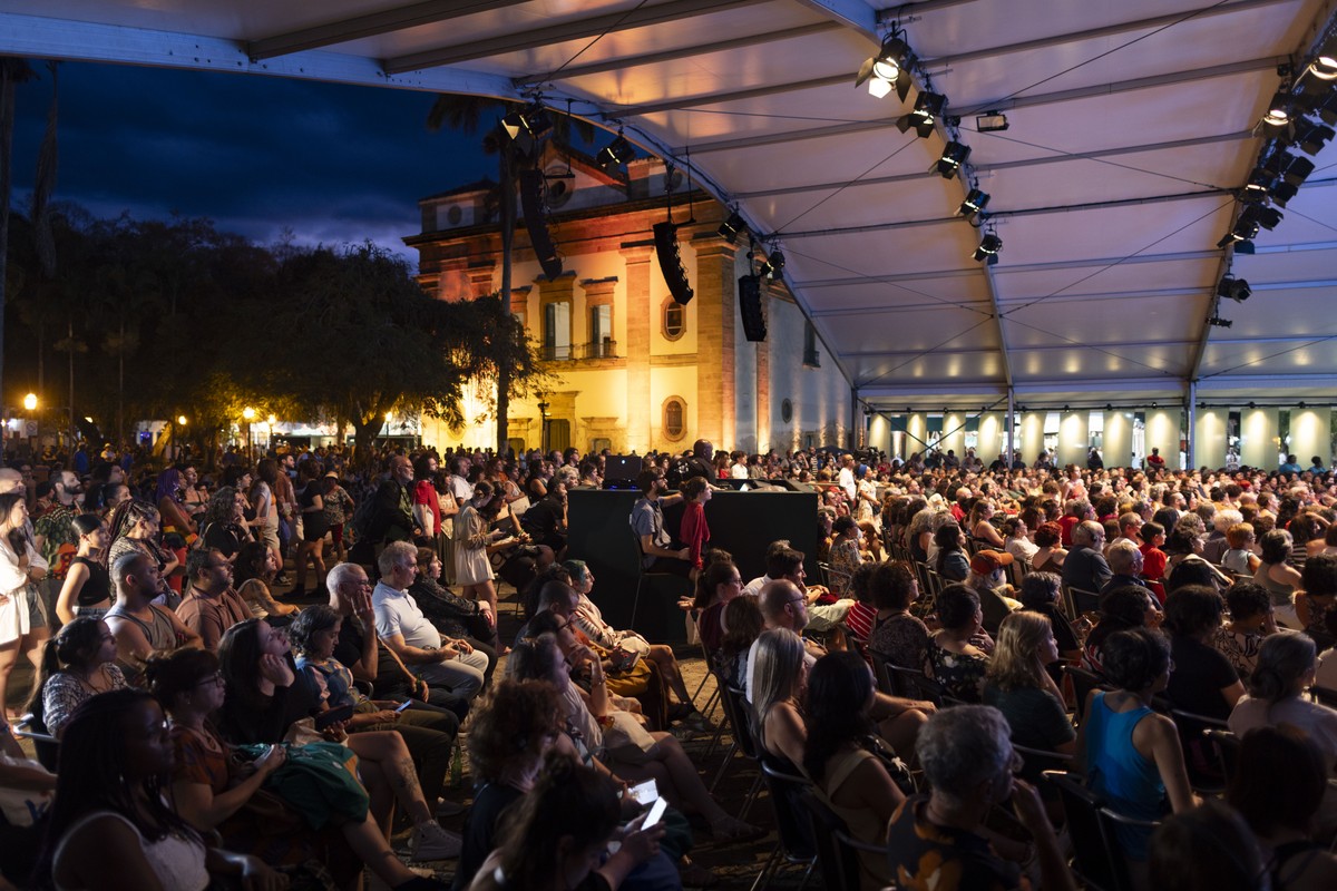 Balanço da Flip 2024: após crises, evento se renova com um olho na ...