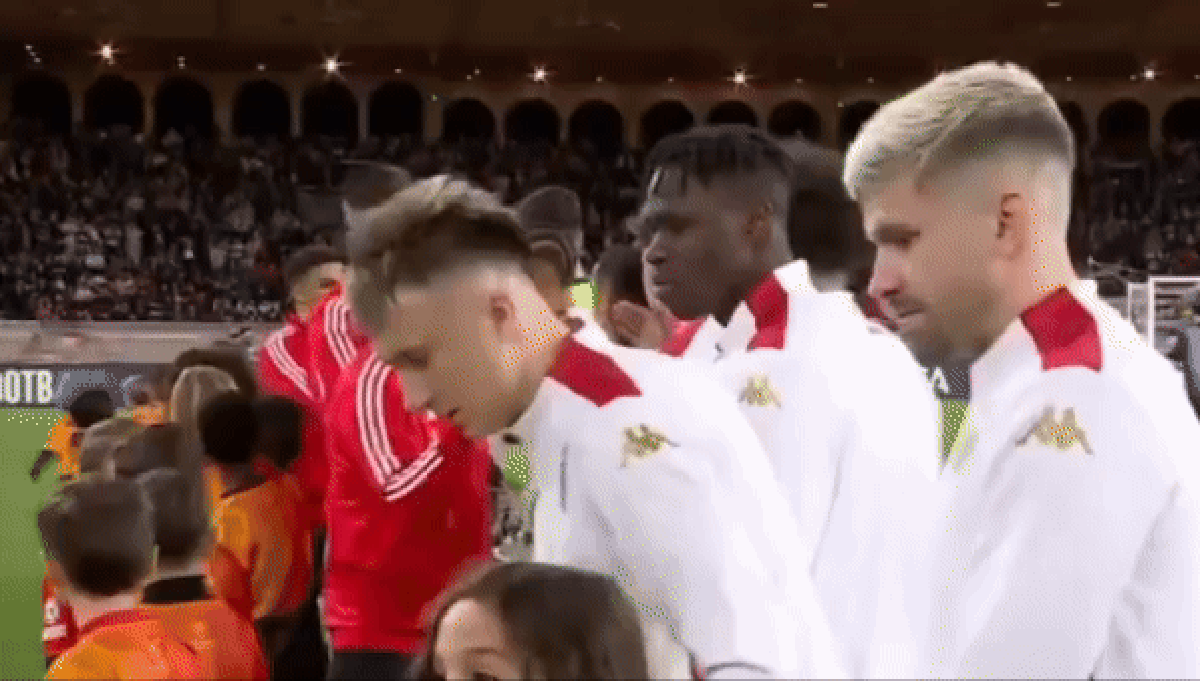 Lazio finds 'reason' why fans shouldn't be welcome at Ajax - NU.nl ...