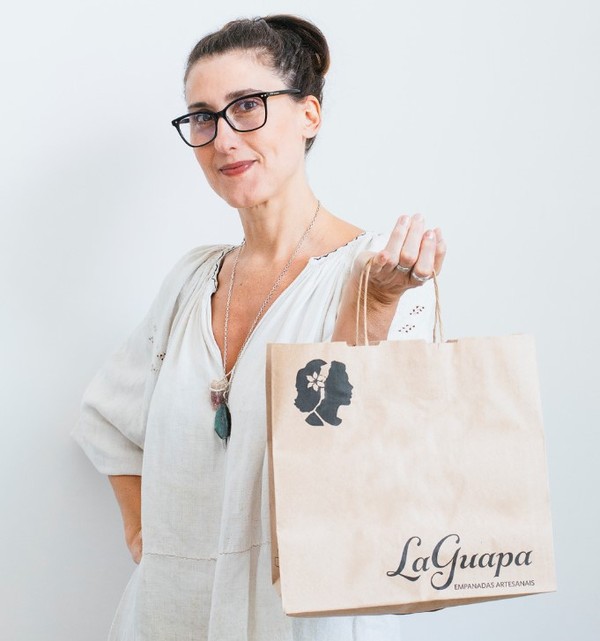 Empanadas de Paola Carosella na orla: La Guapa chega à Praia de Ipanema