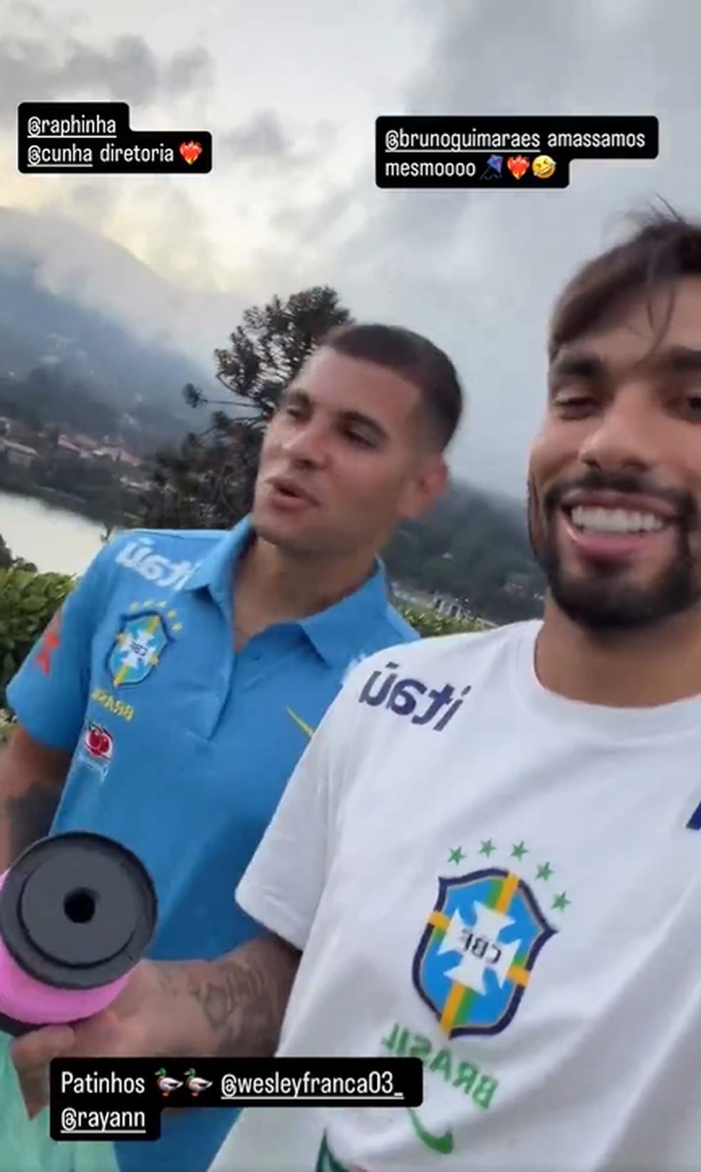 Paquetá e Bruno Guimarães vencem disputa de pipa na Granja e provocam ...