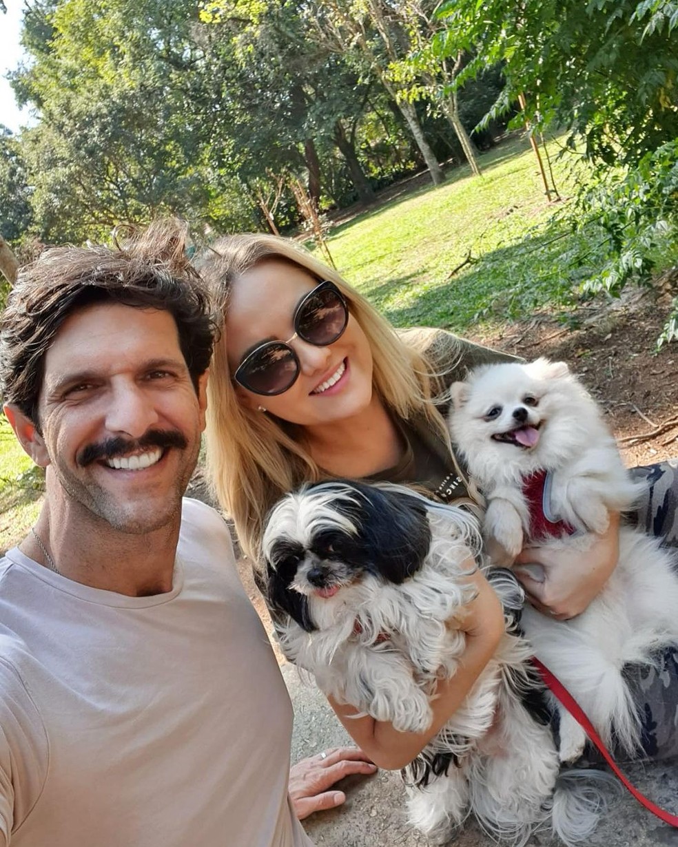 Ellen Rocche fala da expectativa para voltar a desfilar após lesão no ...