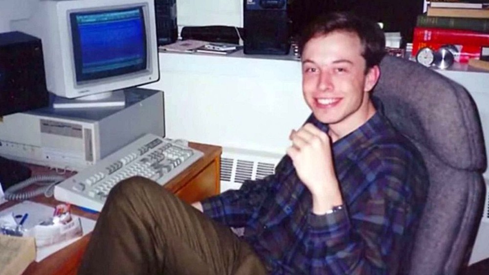 Dia Do Orgulho Nerd Conheça Cinco Geeks Esquisitões Que Se Tornaram Multibilionários