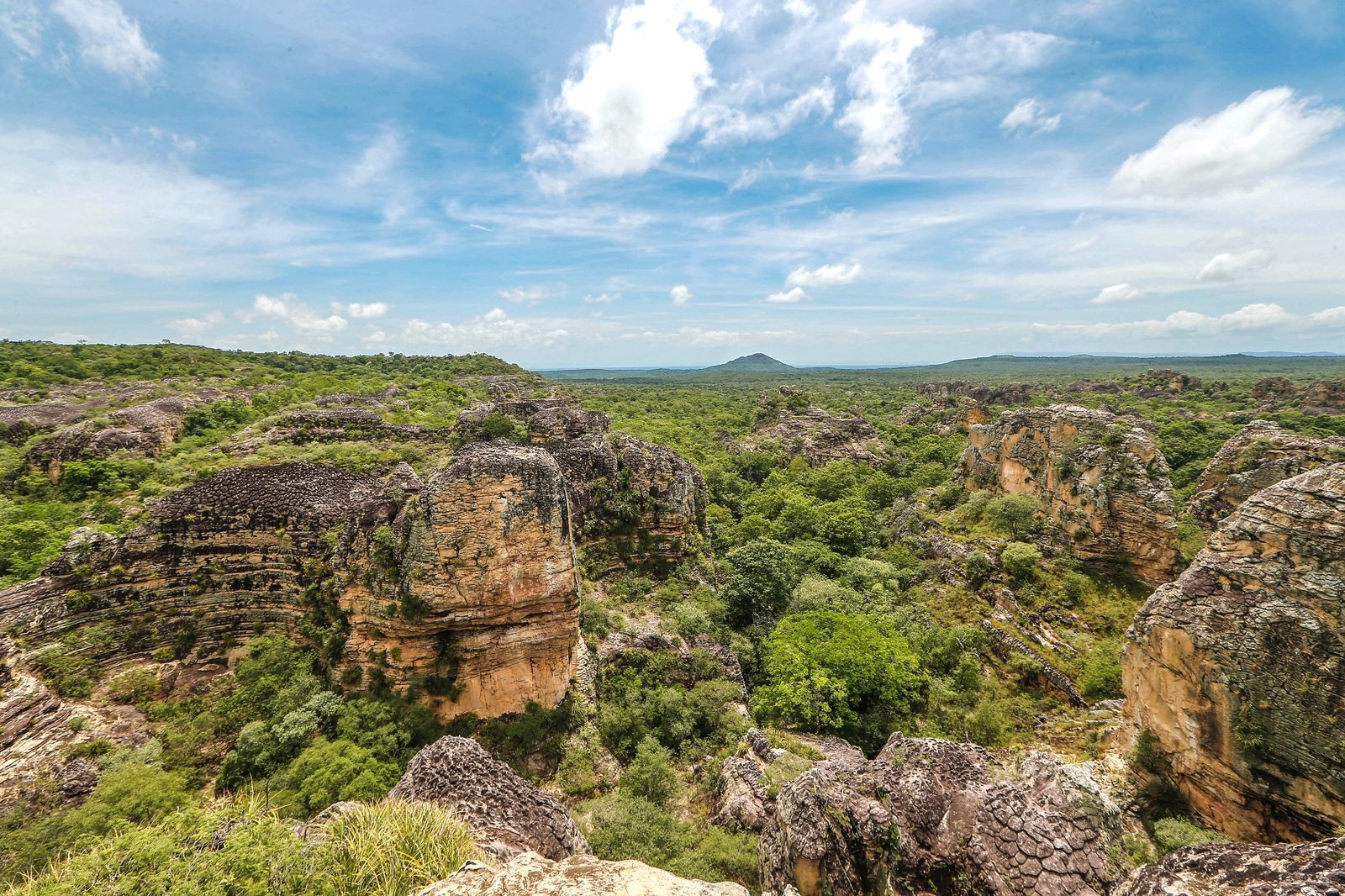 Por serras, grutas e 'cidades' de pedra, roteiro por Ceará e Piauí mostra um Nordeste longe do mar