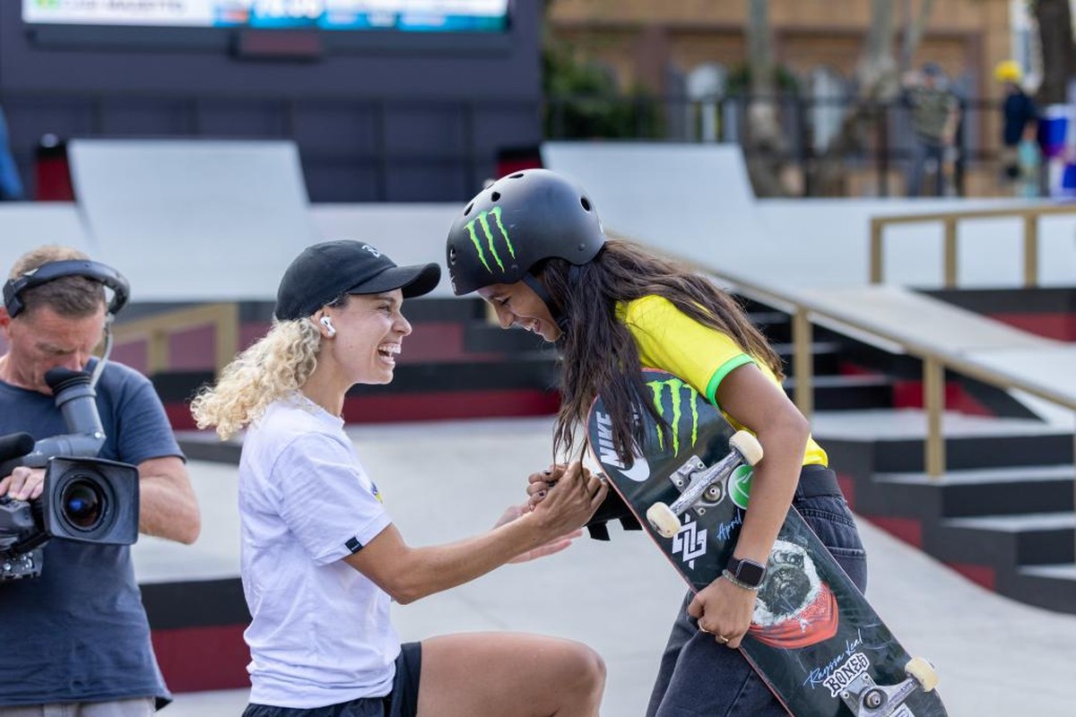 Rayssa Leal sofre com dores, e Liz Akama vence etapa de Roma do Pré ...