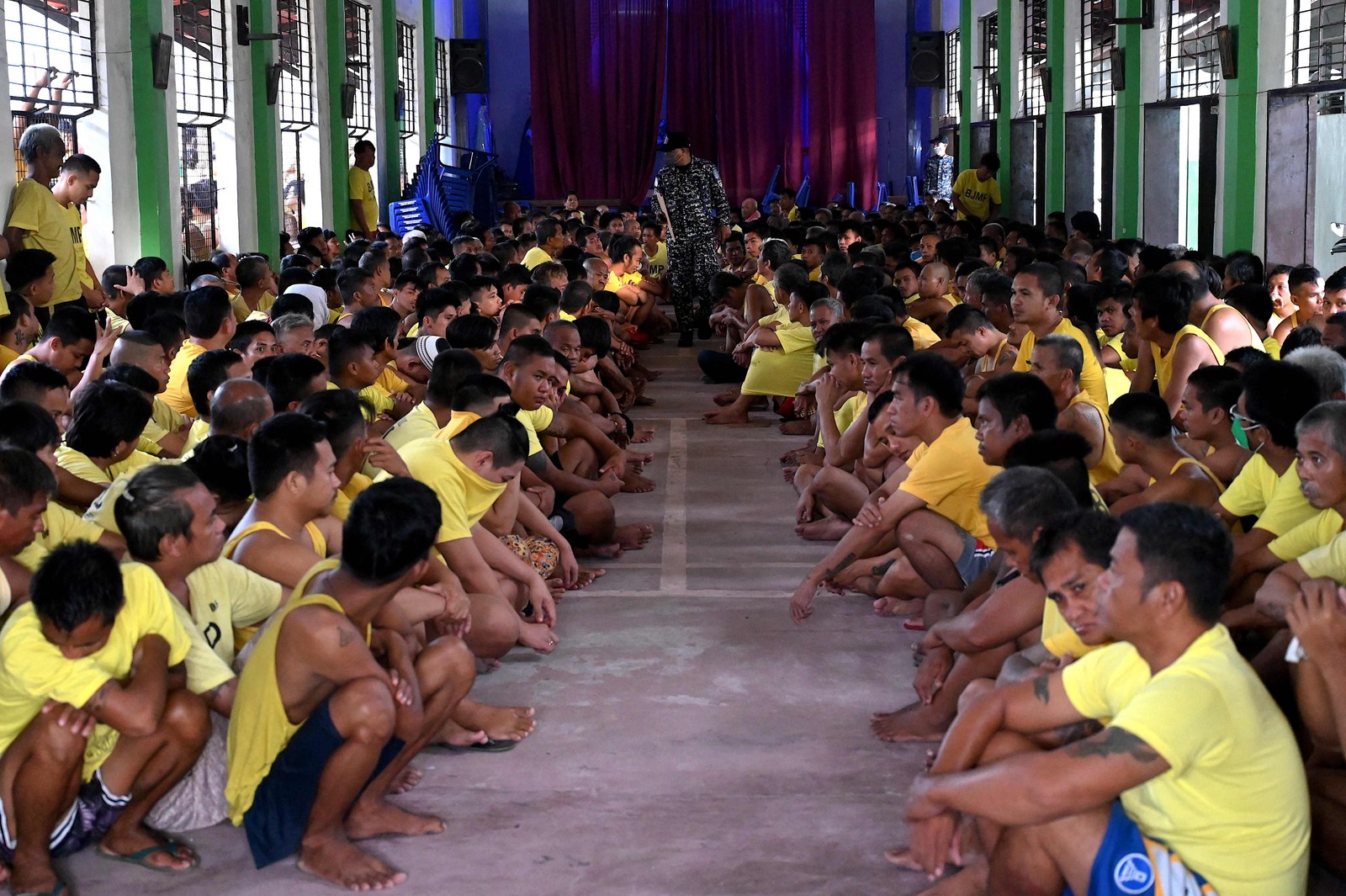 Giorgia Meloni, da extrema direita, é nomeada primeira-ministra da Itália