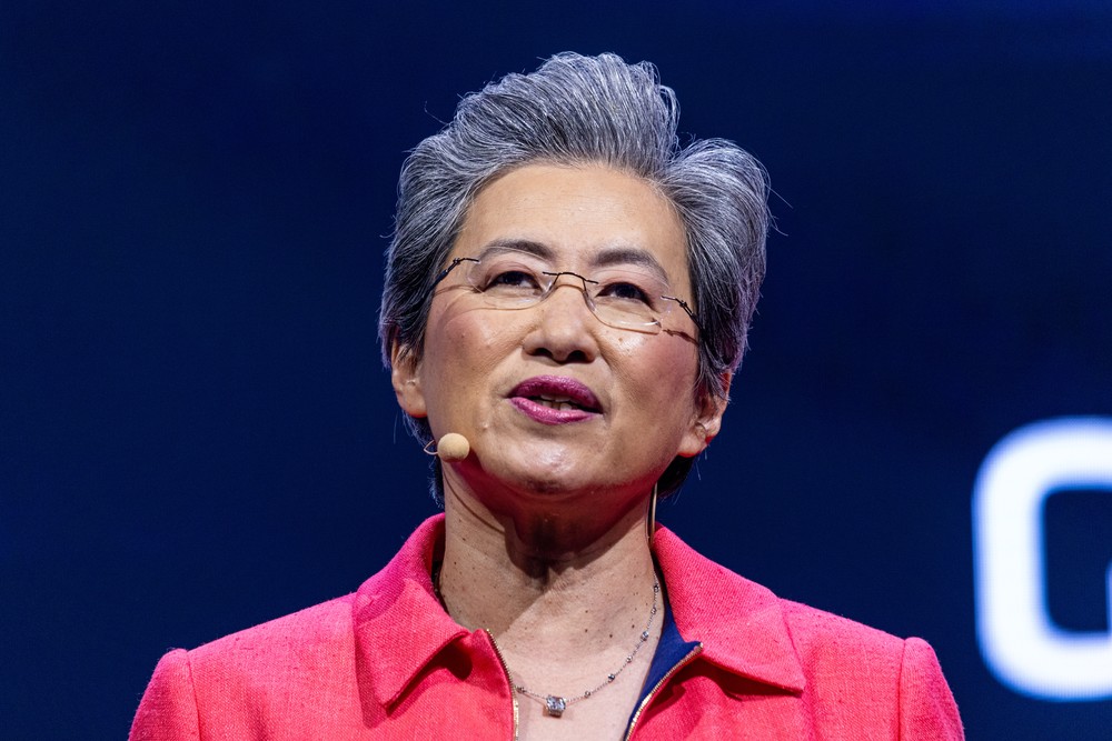 AMD acerta a compra da ZT Systems por US$ 4,9 bilhões para competir com ...