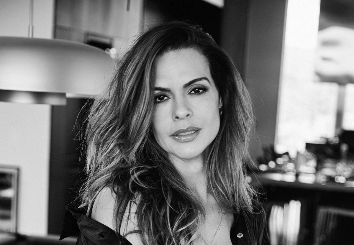 De volta à TV, Lívia Rossy fala sobre sua personagem em 'Família é tudo'