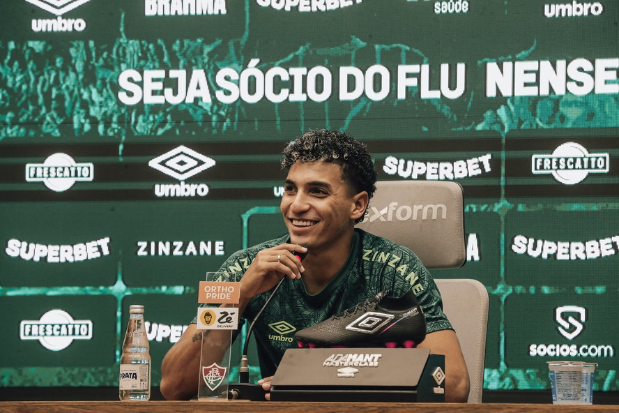 Gabriel Fuentes é apresentado pelo Fluminense e revela bastidor antes ...