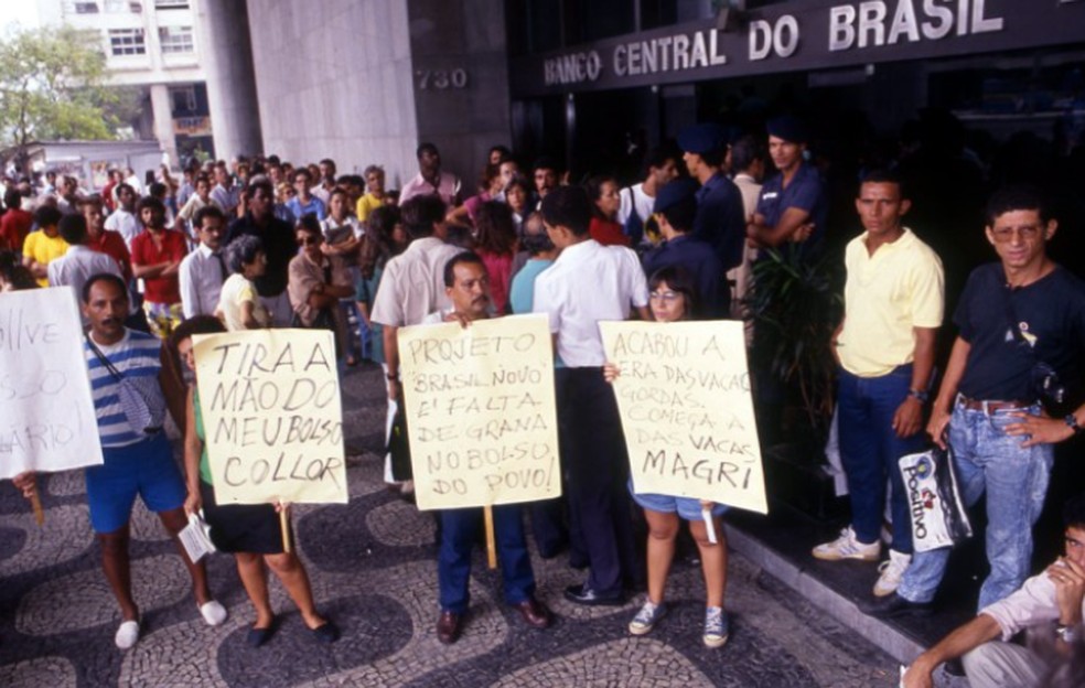 Como Plano Collor confiscou dinheiro da classe média e afundou economia?