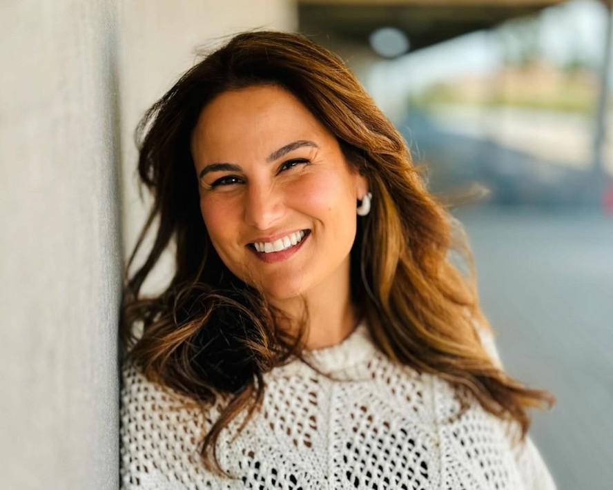 Gravando série na Europa, Úrsula Corona fará participação em 'Garota do ...