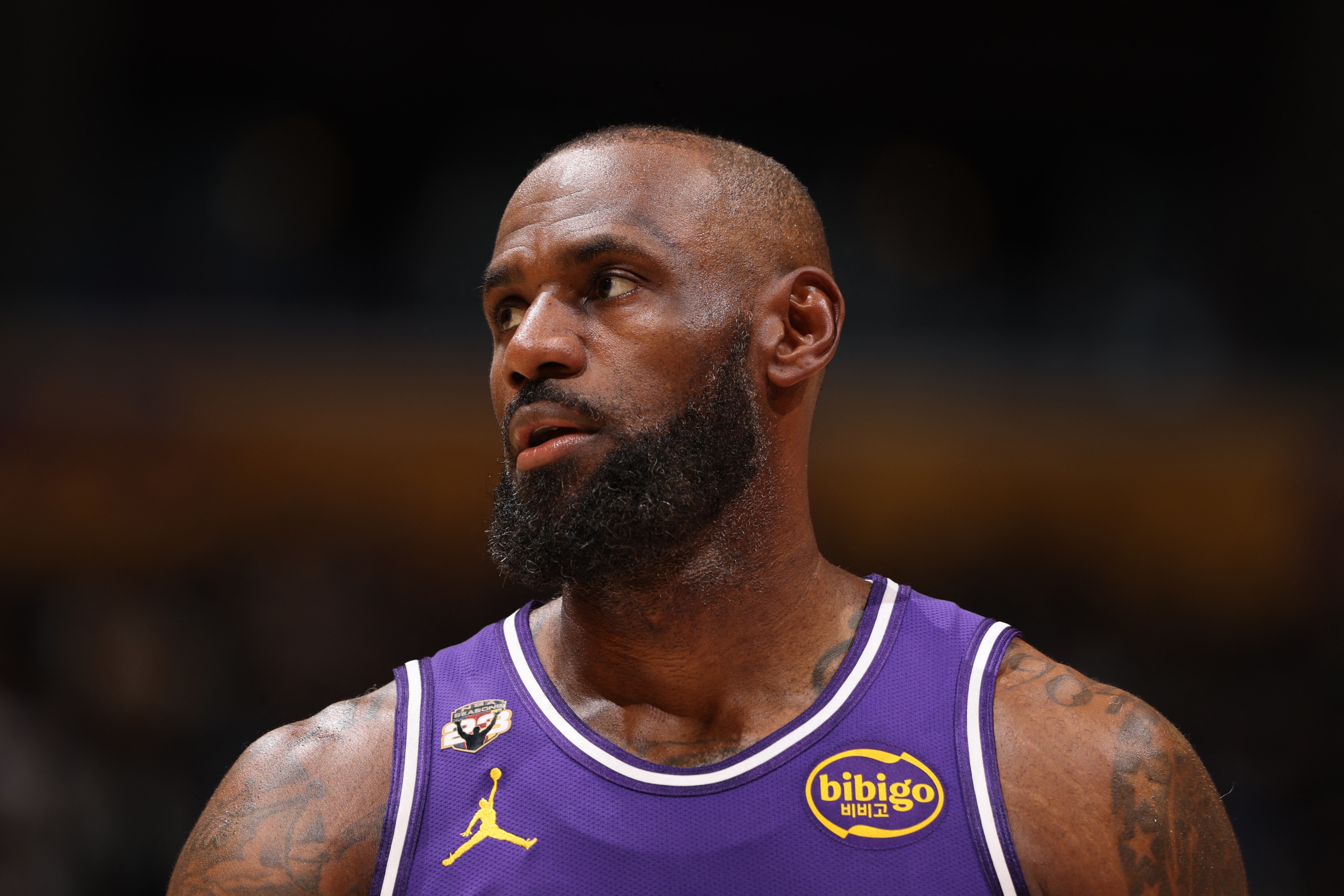 A idade bateu? LeBron James interrompe sequência de 18 anos na NBA; entenda