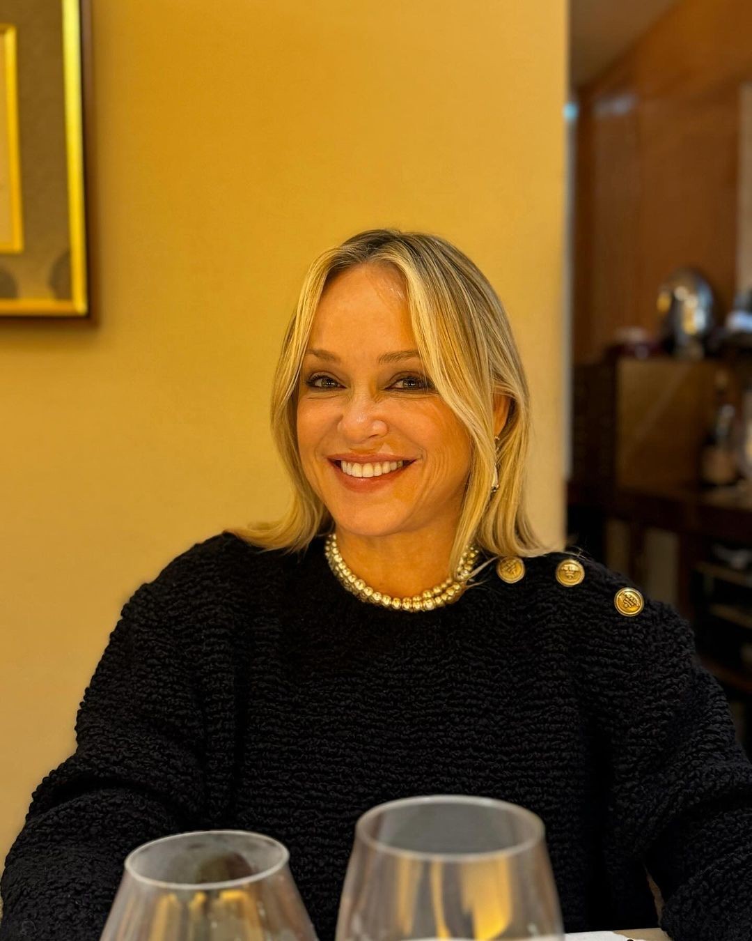 Empresária, artista plástica e fã número 1 da filha: conheça mãe de ...