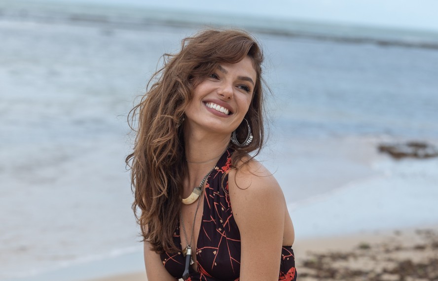 Advogado de Isis Valverde fala sobre nudes atribuídos à atriz: 'uma ...