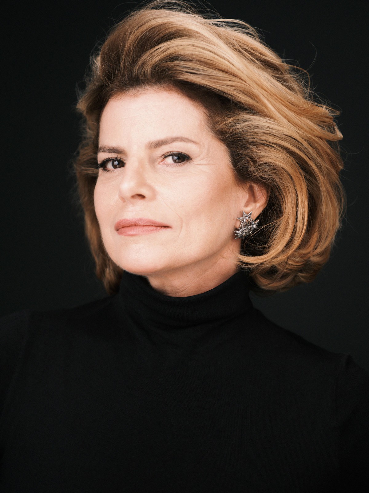 'Vale tudo': Débora Bloch posa com cabelo de Odete Roitman pela ...