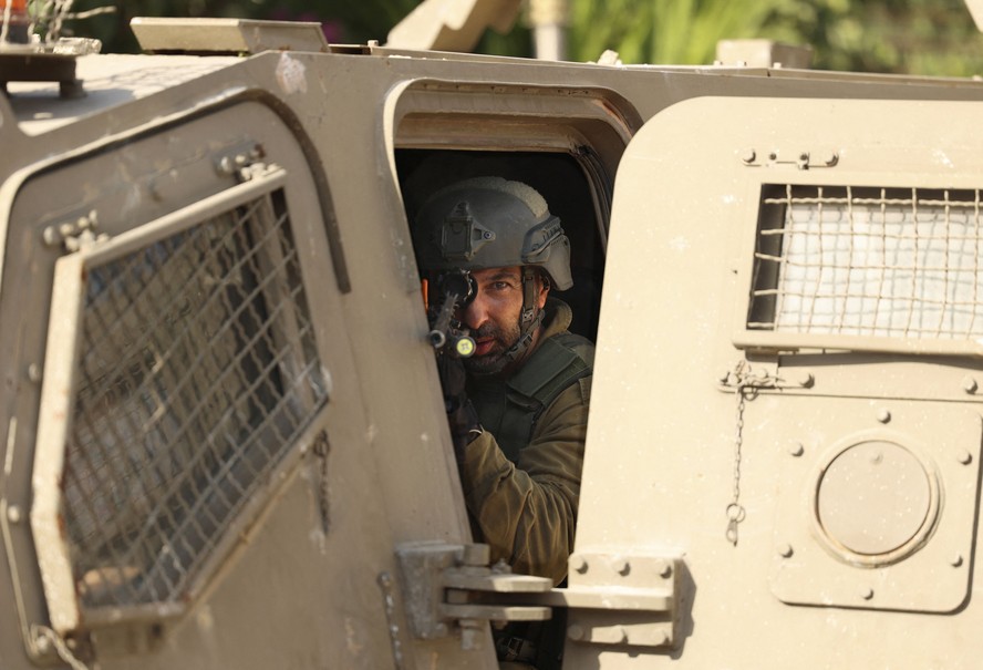 Soldado israelense é morto em ataque reivindicado pelo Hamas próximo a ...