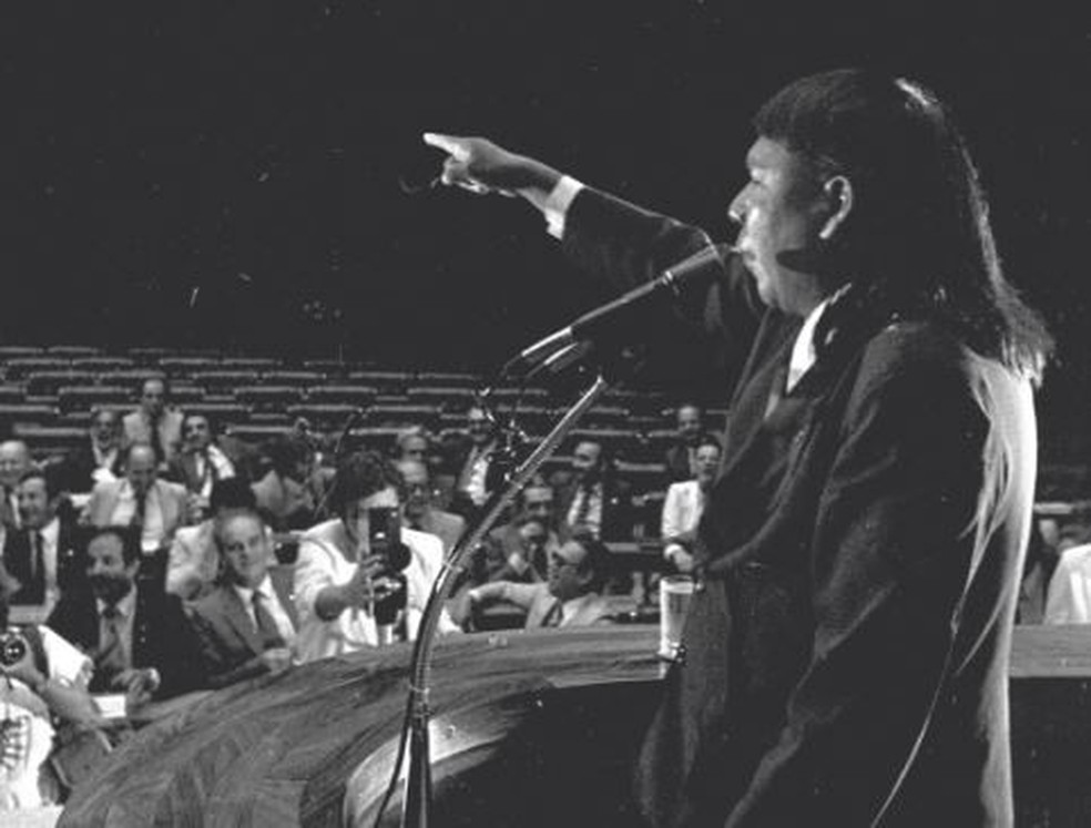 'O presidente está estragando o Brasil': Um discurso histórico de Mario ...