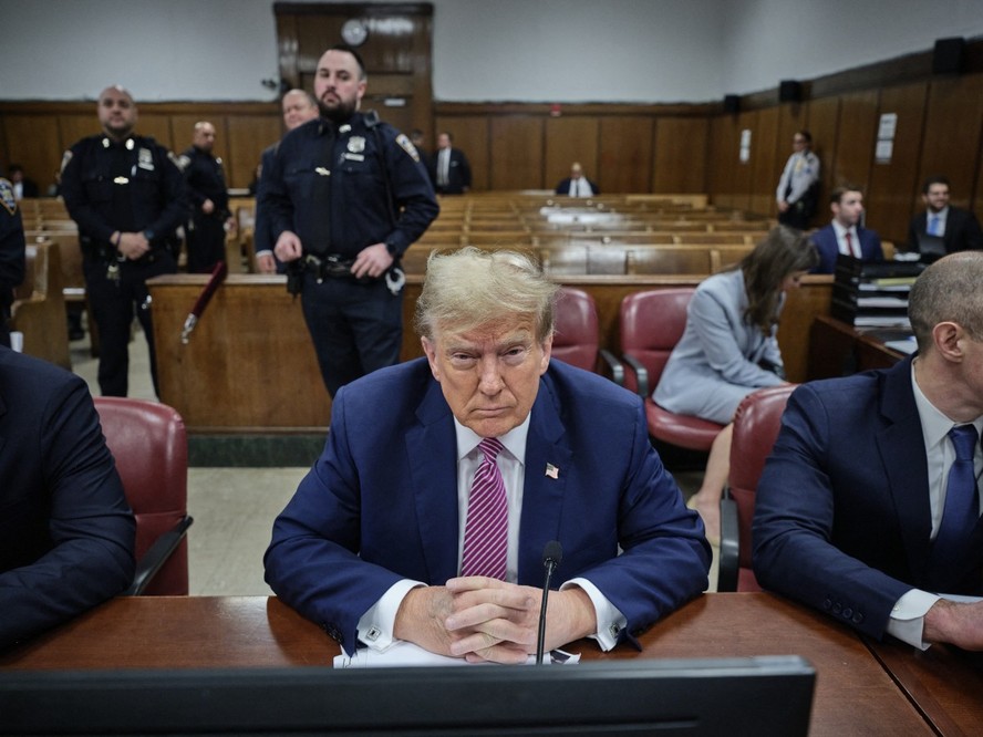 Trump Pede Que Sentença De Condenação Por Suborno De Atriz Pornô Seja