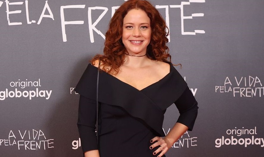 Leandra Leal estreia 'A vida pela frente', sua primeira série como ...