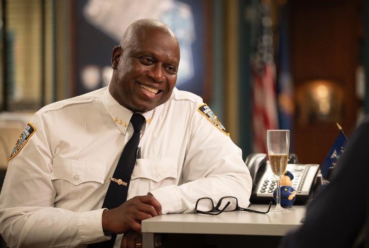 Estrela de 'Brooklyn-99' foi diagnosticado com câncer de pulmão meses ...