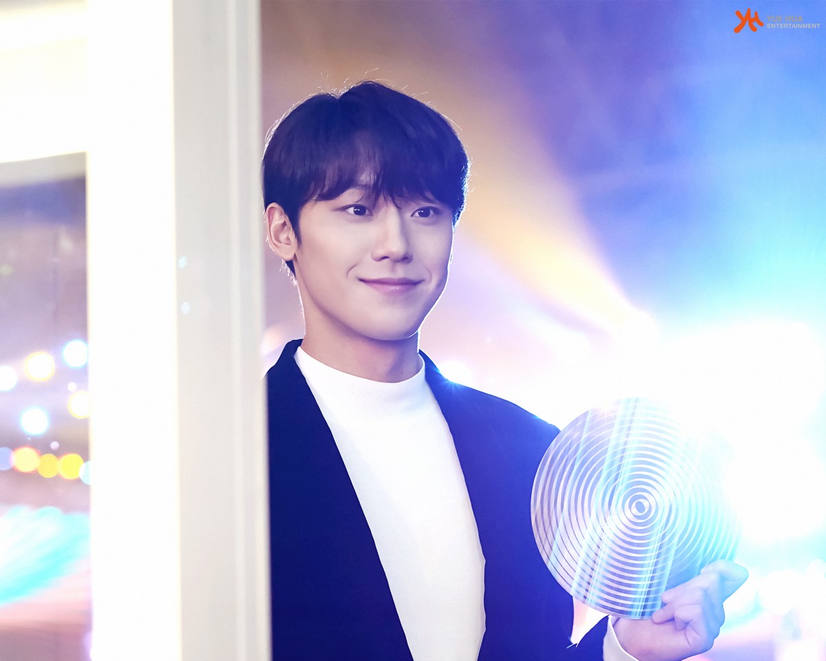 Agência de Lee Do Hyun se pronuncia após hacker invadir conta do ator ...