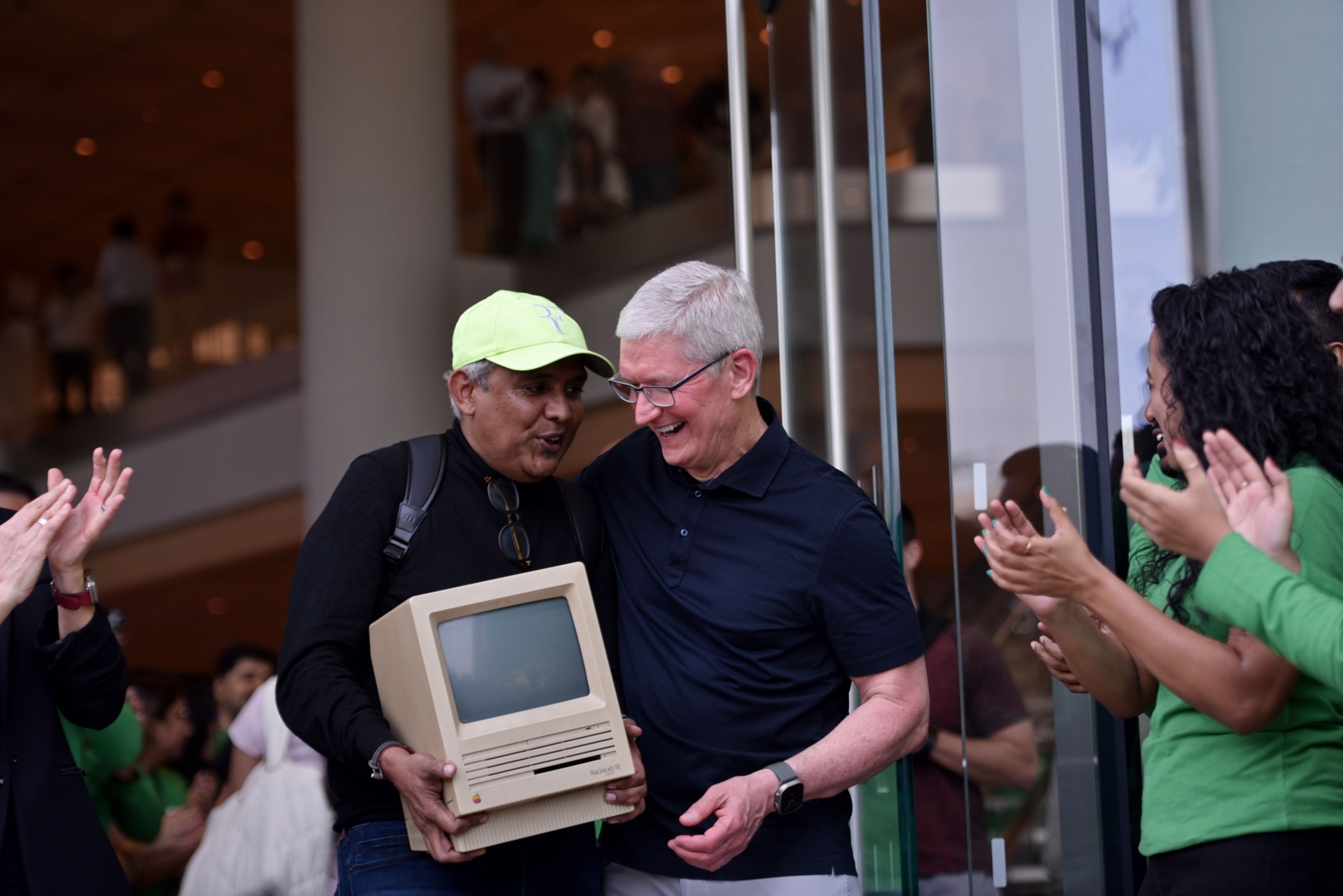 Tim Cook, CEO mais longevo da Apple, deixa legado de trilhões de ...