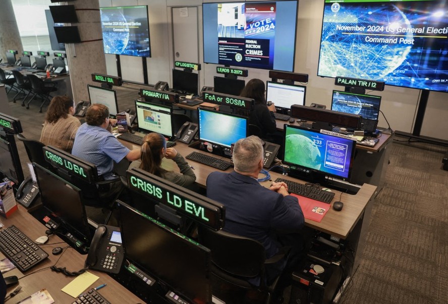 Agentes do FBI processam governo para impedi-lo de divulgar nomes ...